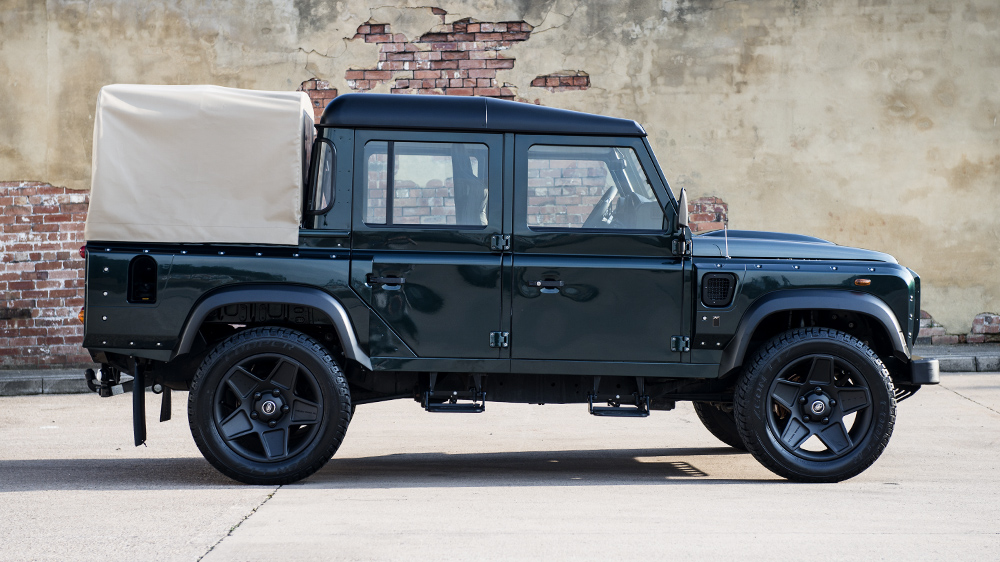 Cover it Up with the Defender Pick Up Chelsea Wide Track