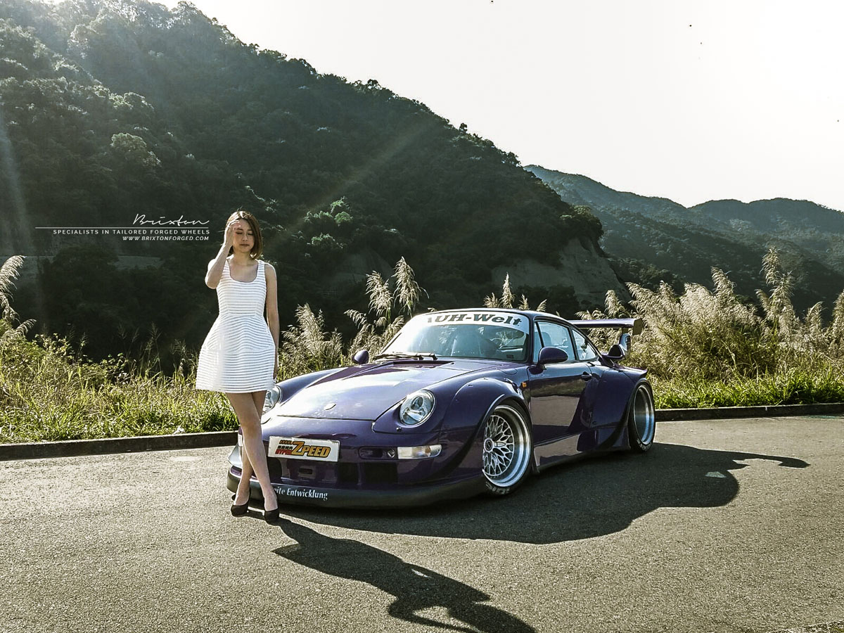 Featured Fitment: RWB 993 Porsche 911 with Brixton Forged HS1 Wheels